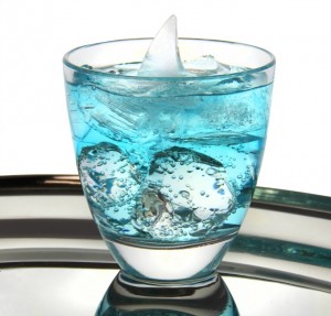 Fins Up - A Low Calorie Cocktail for Shark Week