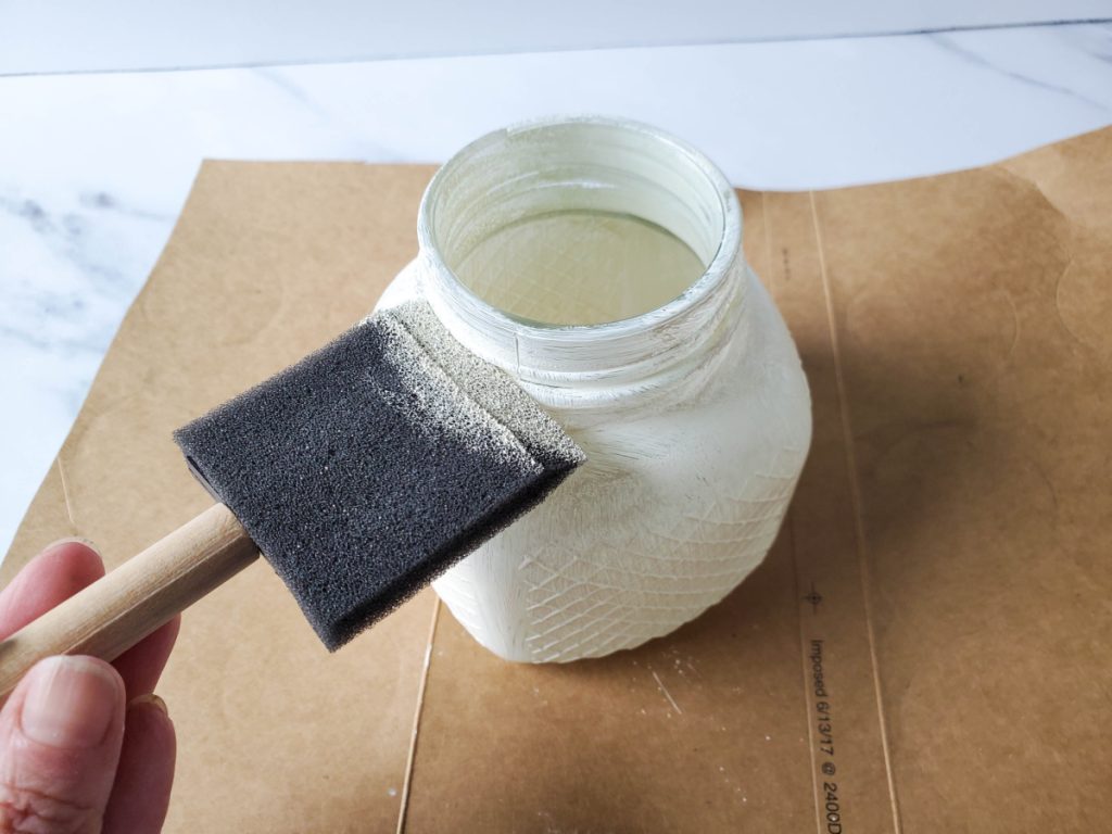 Upcycled DIY Farmhouse-Style Jars Tutorial